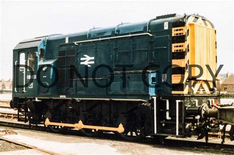 Uk Diesel Train Railway Photograph Of Class 08 08451 Rm08 98 £170