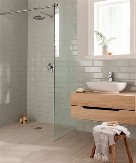 Diamante Pastel Mint Tile Topps Tiles