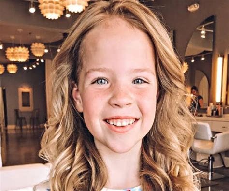 Lucy Maxwells Instagram Twitter And Facebook On Idcrawl