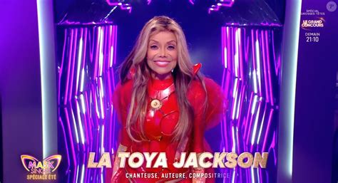 Photo Cétait La Toya Jackson Sous Ce Costume La Soeur De Michael