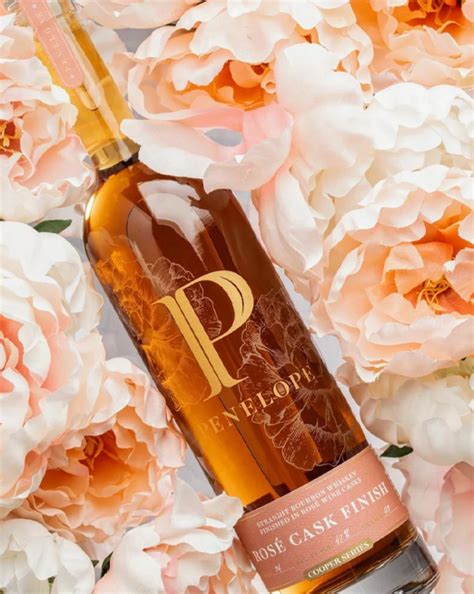 Penelope Straight Bourbon Whiskey Rosé Cask Finish 1 877