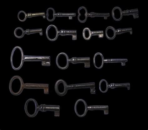 Rare Collection Of 16 Tiny Miniature Keys European 17th 19th Cent