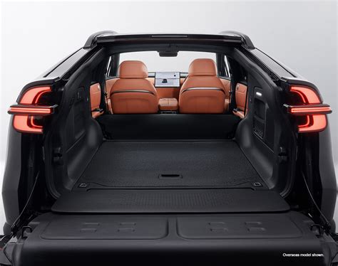 Deepal Trivett Doncaster E07