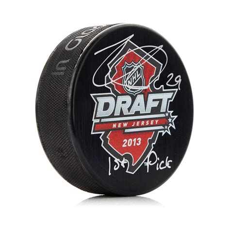 Nathan Mackinnon Signed 2013 Nhl Draft Hockey Puck With 1st Pick Note