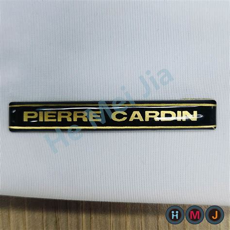 Advantages Of Polyurethane Resin Domed Gel Logo Stickers In Clothing