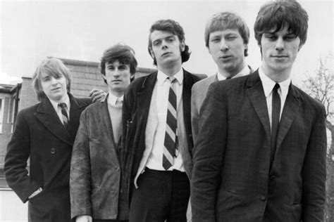 10 Iconic Yardbirds Songs Every Fan Should Know