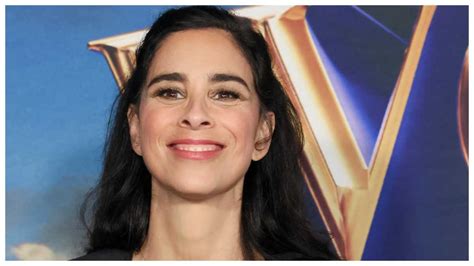 Sarah Silverman Reveals Her Fathers Death Mere Days After Stepmothers
