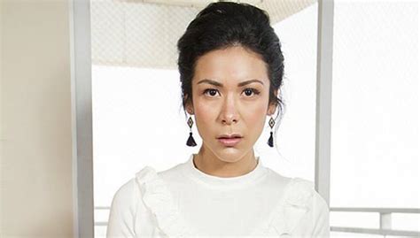 Magdyel Ugaz Saca Su Lado Más Sexy Con Atrevidas Y Elegantes Fotos Mujer Ojo