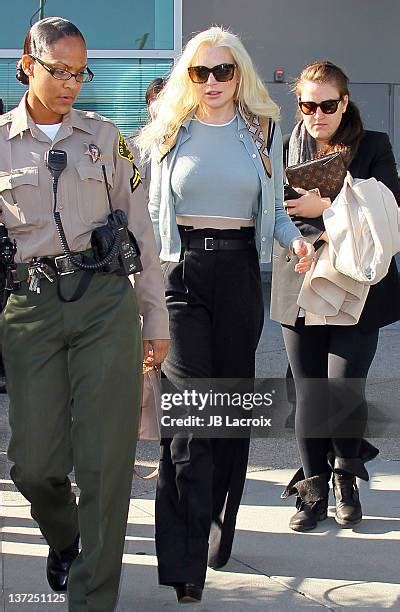 Lindsay Lohan Drunk Photos And Premium High Res Pictures Getty Images