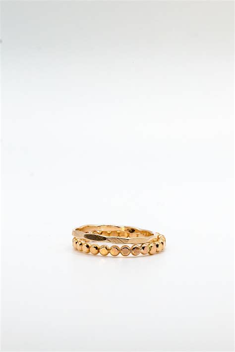 Clara Stack Gemsbyisa
