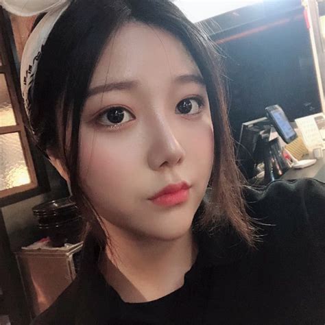 《泄密资源》韩国版果条果贷 ️20位极品美女大尺度掰b私拍流出（一）参差行 因参而生，为行而活