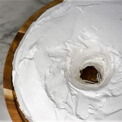 Angel Food Cake Frosting Easy Fluffy White Frosting Recipe Grace
