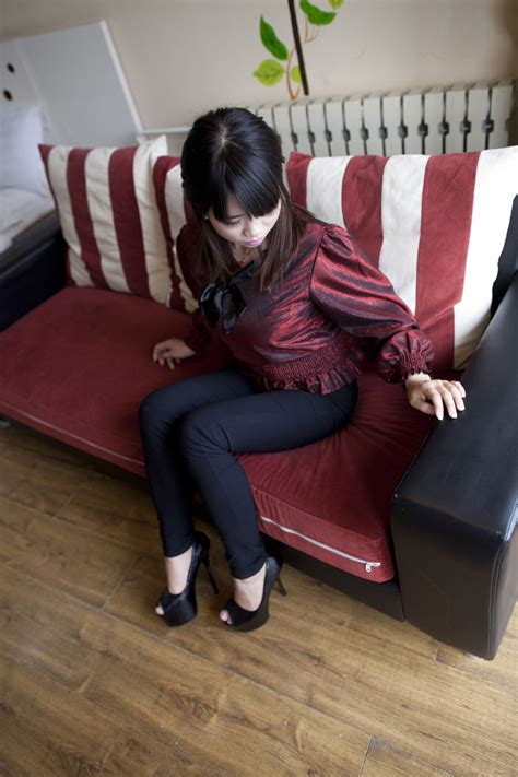 国模瑞莎大尺度人体私拍套图 180480