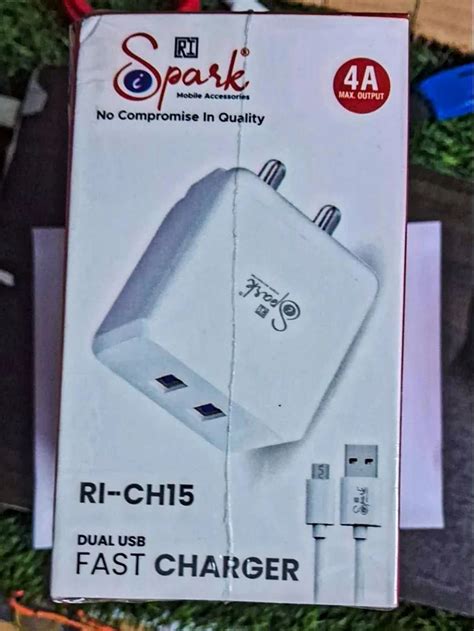 4 Amp Square Charger Number Of Ports 2 At ₹ 105piece In New Delhi