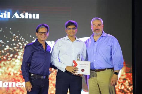 Vignesh Shanmugam On Linkedin Recognised As Rookie Of The Year 2018 Received This Prestigious