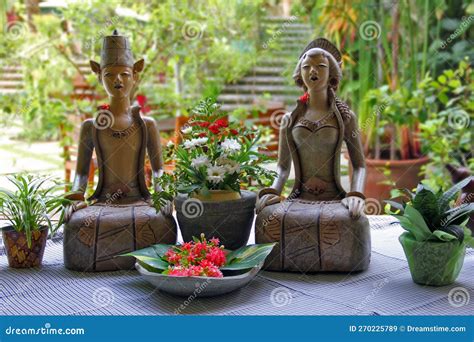 Loro Blonyo Statue Stock Image Image Of Plant Blonyo 270225789