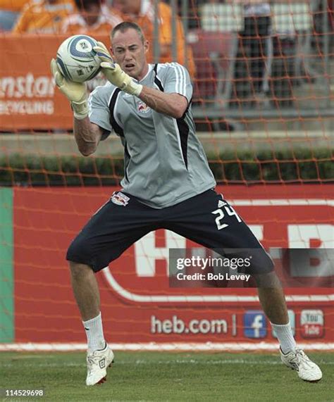 Greg Sutton Soccer Goalkeeper Photos And Premium High Res Pictures Getty Images
