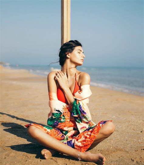 Buse Iskenderoglus Feet