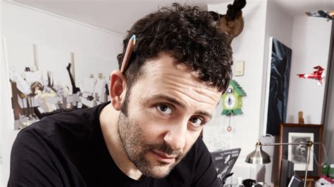 Süper Kahraman Erdil Yaşaroğlu