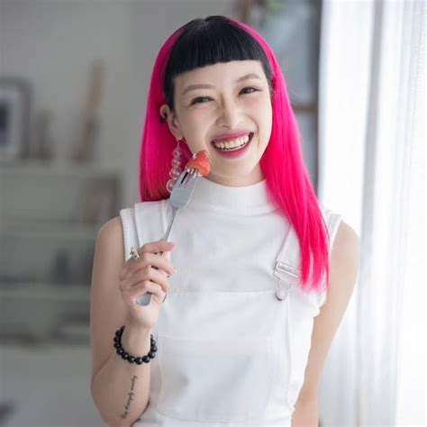 Winnie Flying With Winnie Flying With Winnie • Threads Say More