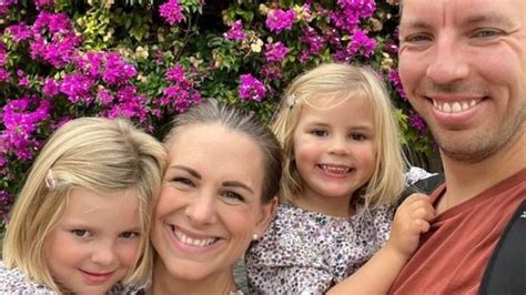 Deler Dejlig Nyhed Mette Abildgaard Er Gravid Igen Bt Politik