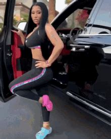 Nicki Minaj Twerk S Tenor