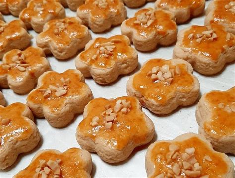 Kue Kacang Tanah Camilan Tradisional Yang Gurih Dan Menggoda Selera
