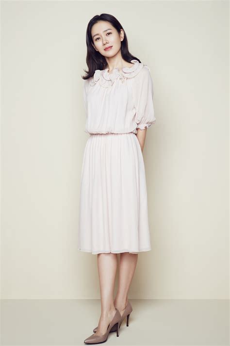 지만갑 손예진 멜로는 슬퍼야 돼 웃기고 싶었다인터뷰