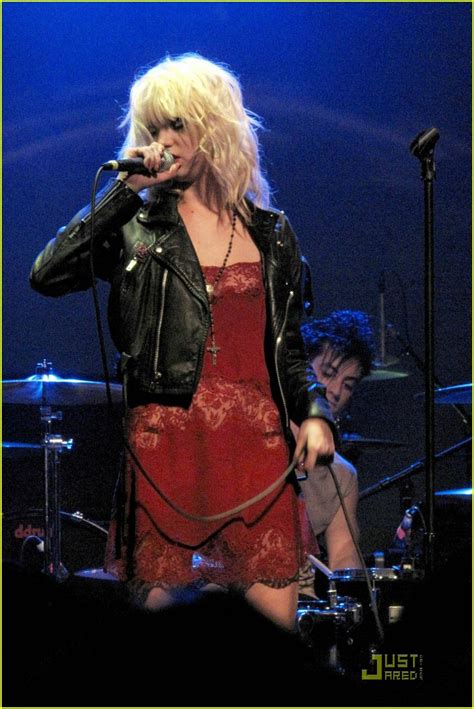 Taylor Momsen Is Pretty Reckless Photo 2010851 Taylor Momsen Photos Just Jared Celebrity