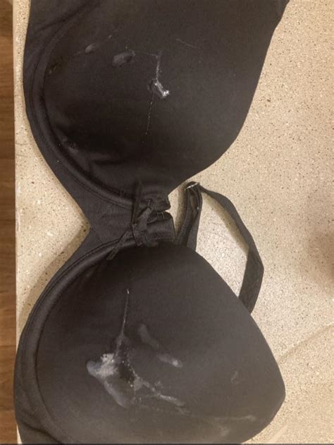 Came On Moms Bra R Cumonbras