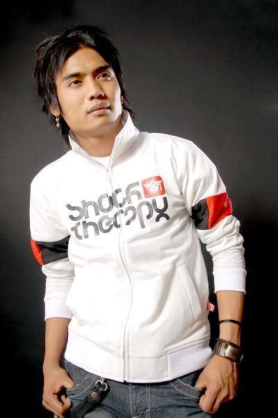 Naked In Winter Asal Usul Coklat Van Houten