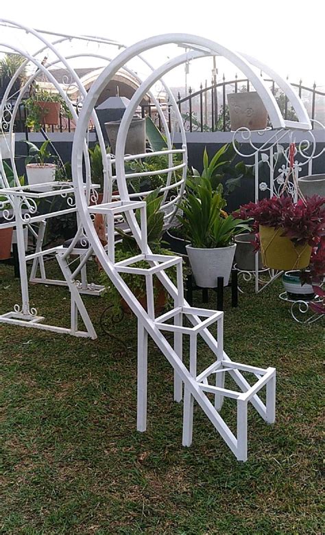 Metal Flower Pots For Your Garden