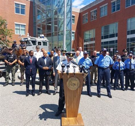 Mayor Smiley And Colonel Perez Announce Recruitment Drive For 72nd Ppd Training Academy Lpr News