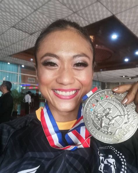 Female Bodybuilder Achieves New Heights Find Health Tips