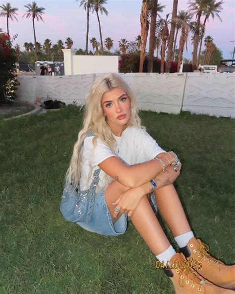 Sami Sheen Age Height Net Worth Boyfriend Bio Wiki Facts