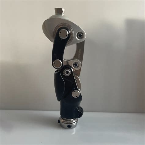 Prosthetic Limbs Hydraulic Knee Joint Prosthetic Knee Joint Seven Axis Hydraulic Knee Joint