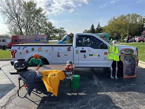 Wearewm Communityfirst Greatpumkinparty Fallfun Andrew Peller