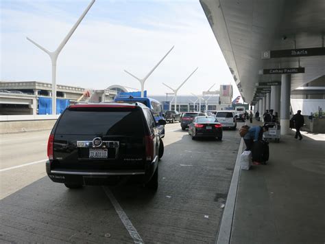 Review Lax Star Alliance First Class Lounge And Business Class Lounge View From The Wing