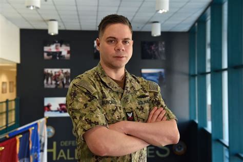 Dinfos Defense Information School