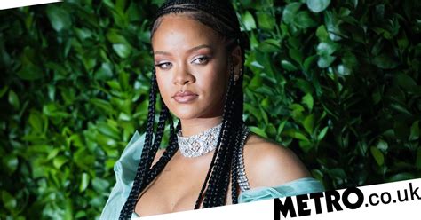 Rihanna Claps Back As Fans Beg For New R9 Album In 2021 ‘grow Up