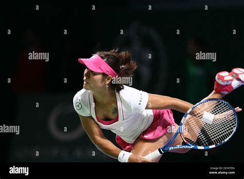 Na Li Of China Teb Bnp Paribas Wta Championships Day 2 Maria Sharapova Vs Na Li At Sinan