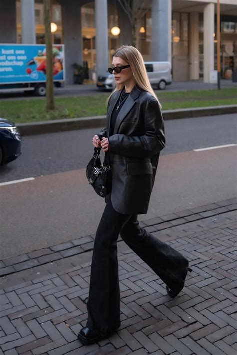 21 Stylish Bootcut Jeans Outfit Ideas For Every Season