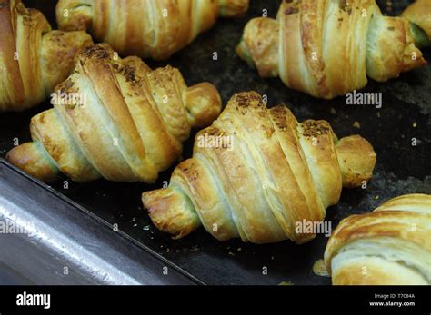 Croissants Traditionnels Français Banque De Photographies Et Dimages à