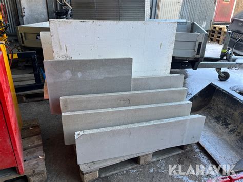 L Sockel Element Benders Södertälje Klaravik Auktioner