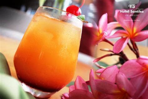 Sunset Ginger Minuman Dingin Menghangatkan Di Hotel Santika Premiere Ice Bsd City