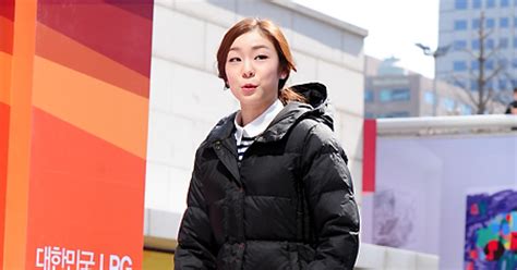 Md포토 김연아 수많은 팬들을 보고 깜놀