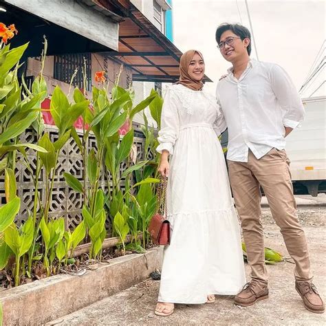 Frequently Dressing Up As A Transgender Attached To A Feminine Image