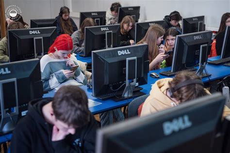 akademickie liceum ogólnokształcące lekcje prowadzone przez zespół xr