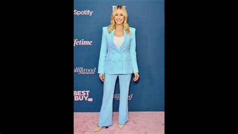 Chelsea Handler Goes Topless In New Video To Encourages Chelseahandler