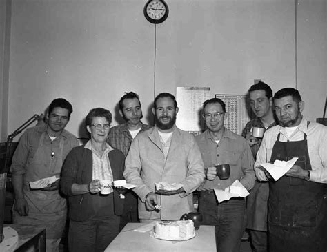 Vintagetek Museum Of Tektronix Alumni Seeks To Id Thousands Of Old